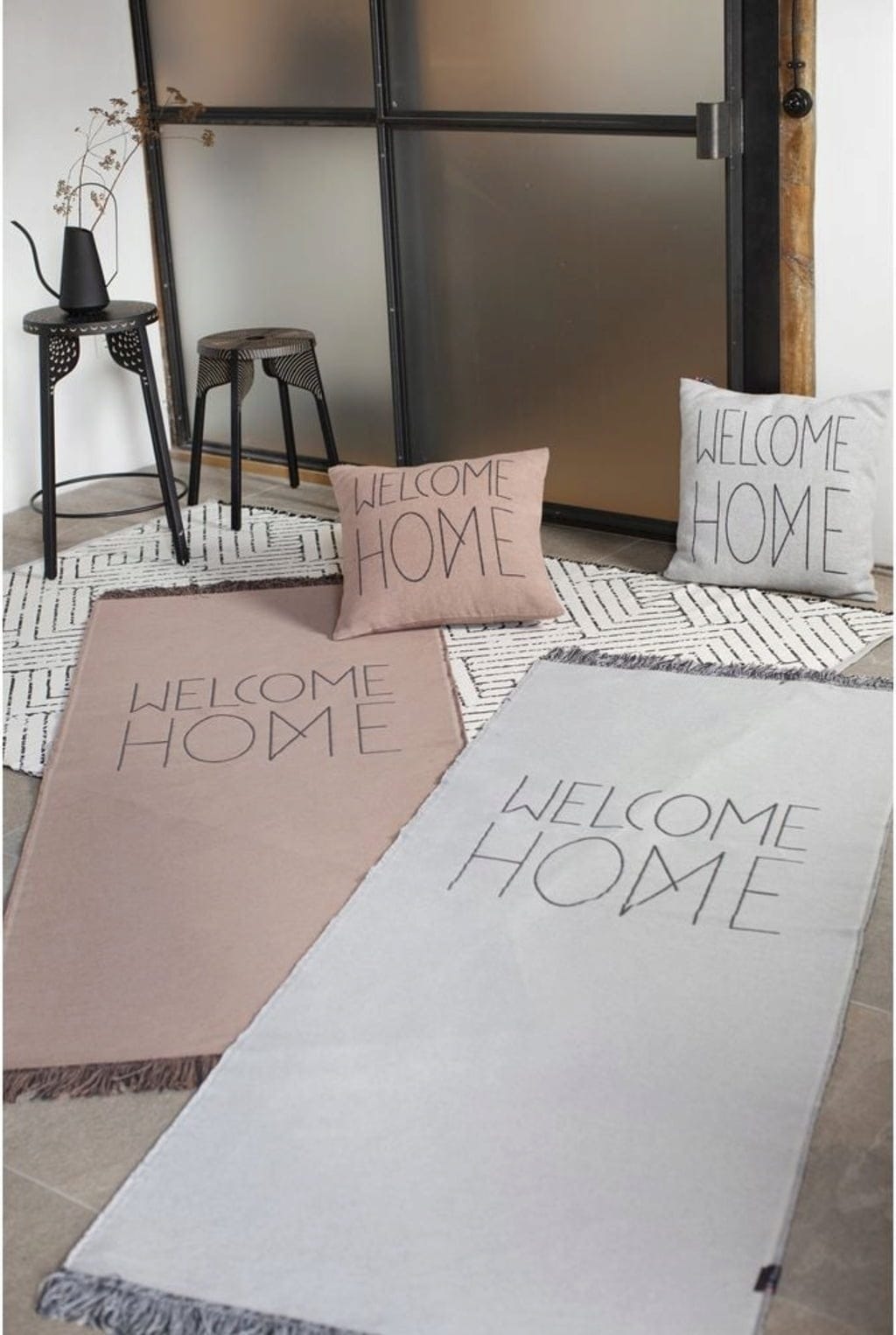 David Fussenegger GOLIATH Loper met Franjes, "WELCOME HOME" - Interismo ...